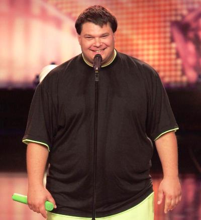 Michael Krappel – Der Gute-Laune-Bär beim Supertalent 2011 als Sänger ...