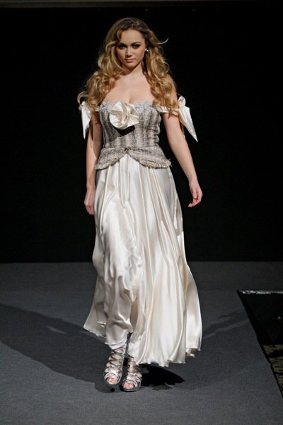 Christina Duxa zur Mercedes Benz Fashion Week 2012 in Berlin – „La vie ...