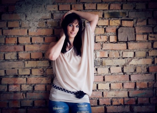 Simona veröffentlicht Schlager-CD "Denn die Liebe"